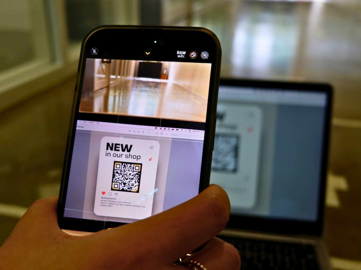 How to use QR codes?