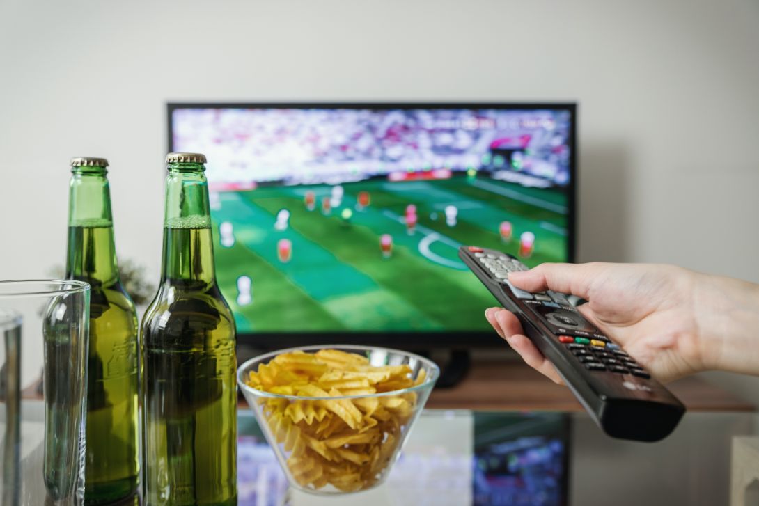 Differences between IPTV And Digital TV & Which One To Choose?