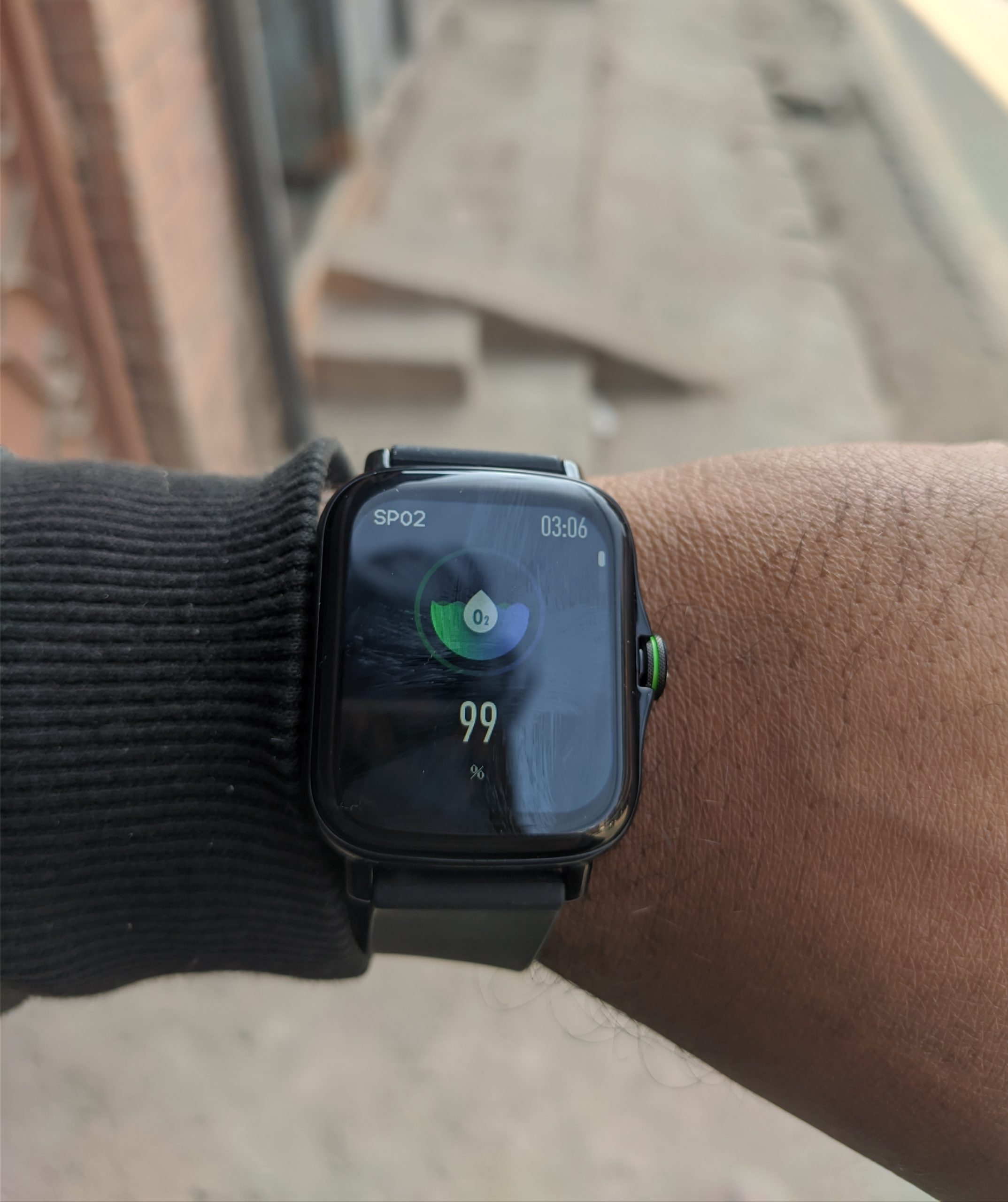 Purple Alpha Smartwatch Review, Bluetooth Call at Budget